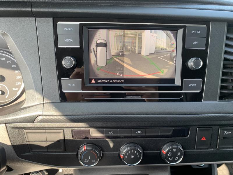 VOLKSWAGEN Transporter L1H1 2.8T TDI 90 T6 FOURGON Tôlé Business